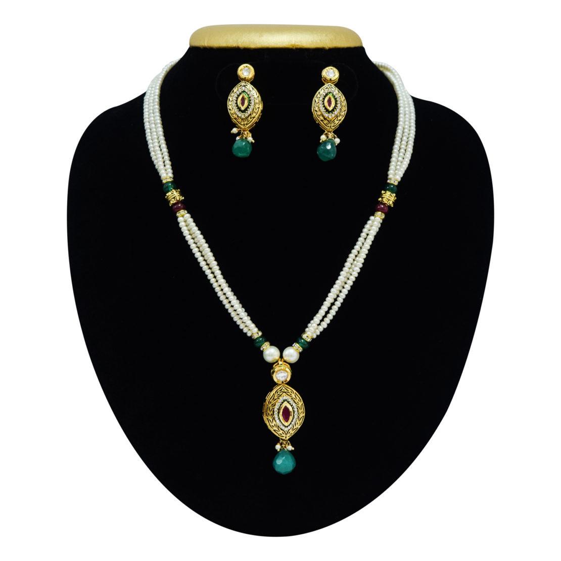 Elegant Single Line Graduated Pearl Necklace Set - Pure Pearls