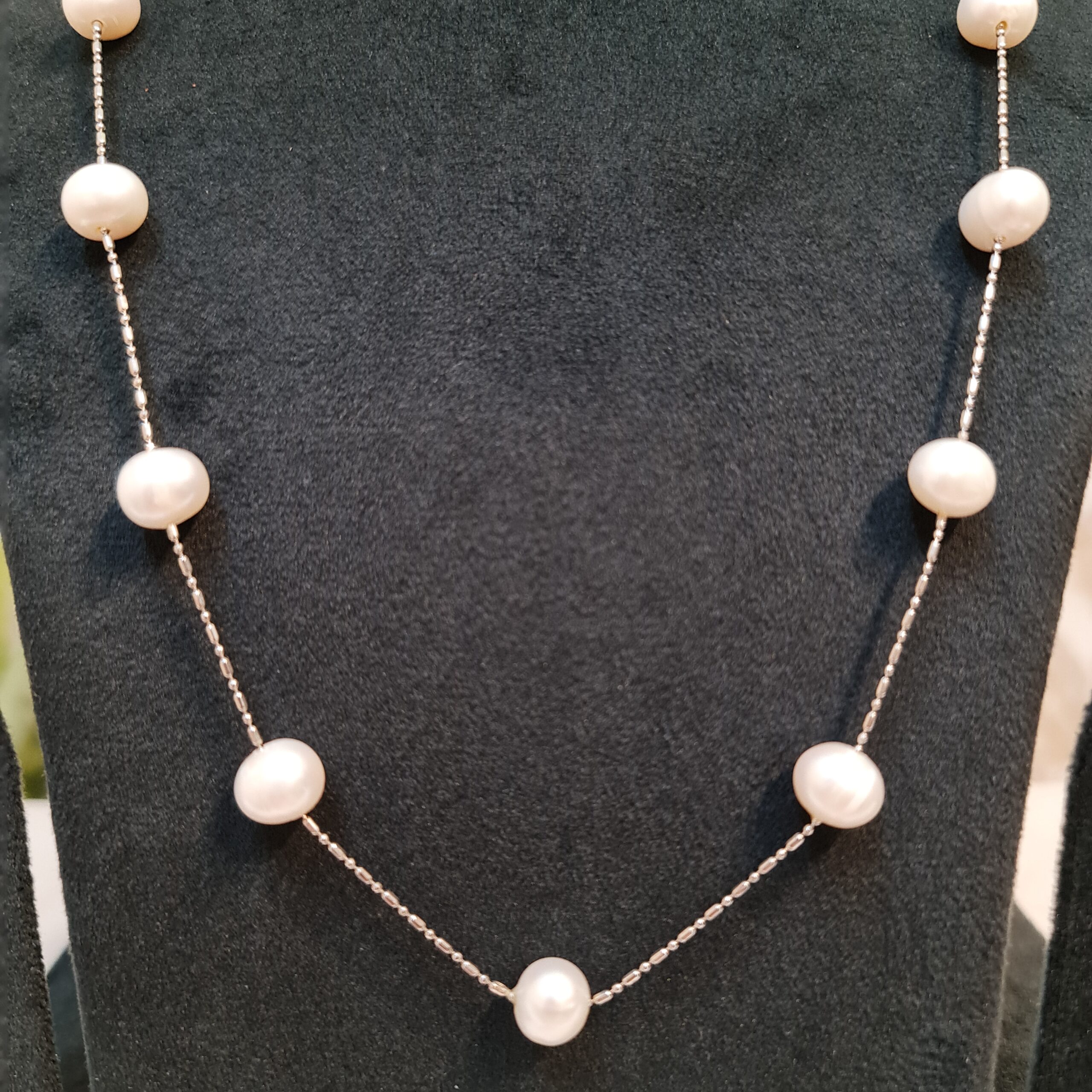 32Inch Long Graceful Roundish White Pearls With Silver Finish Chain ...